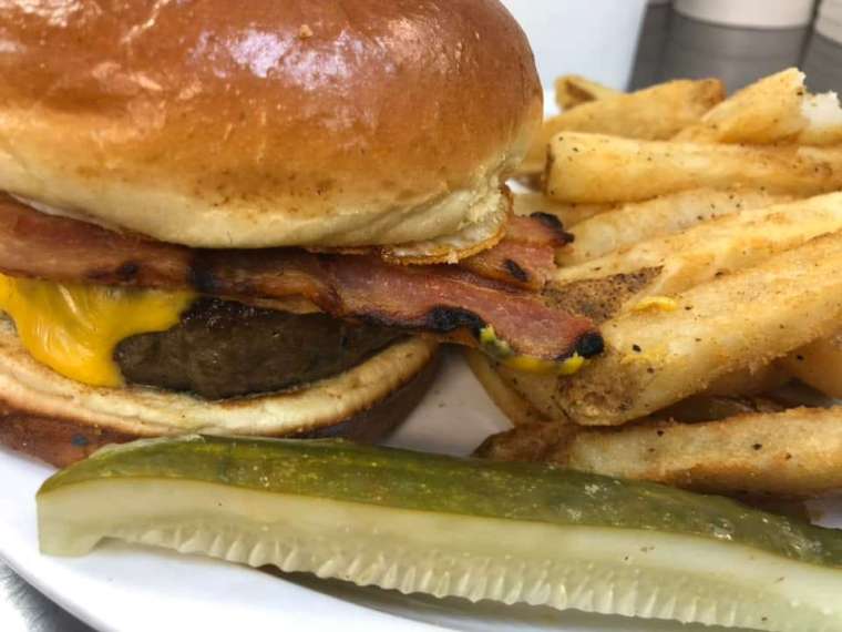 Stats Bar & Grill – A BAR & GRILL ON FIRE!