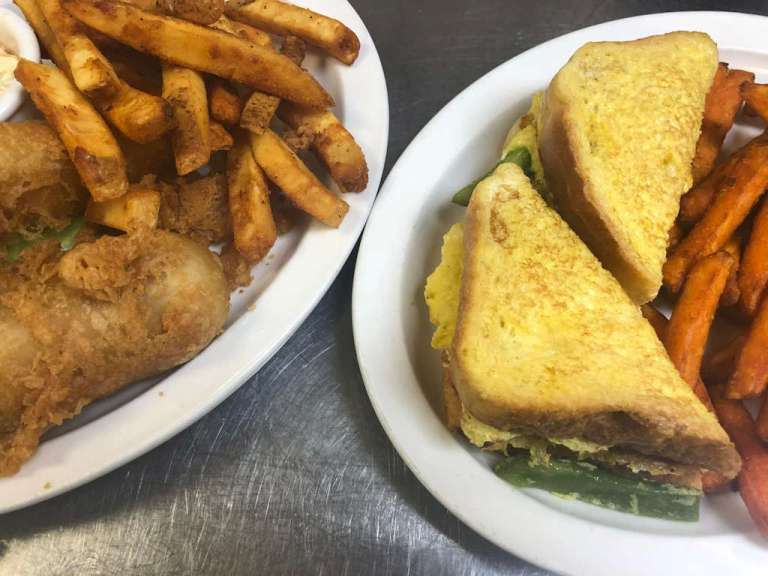 Stats Bar & Grill – A BAR & GRILL ON FIRE!