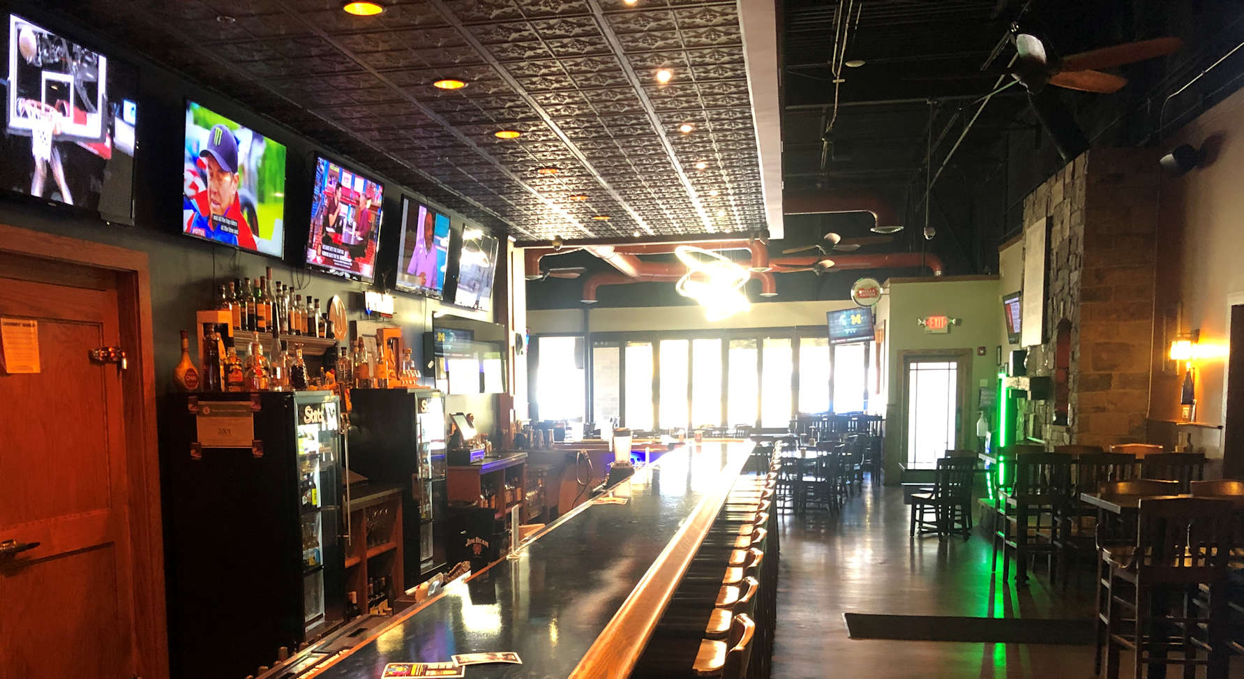 Stats Bar & Grill – A BAR & GRILL ON FIRE!